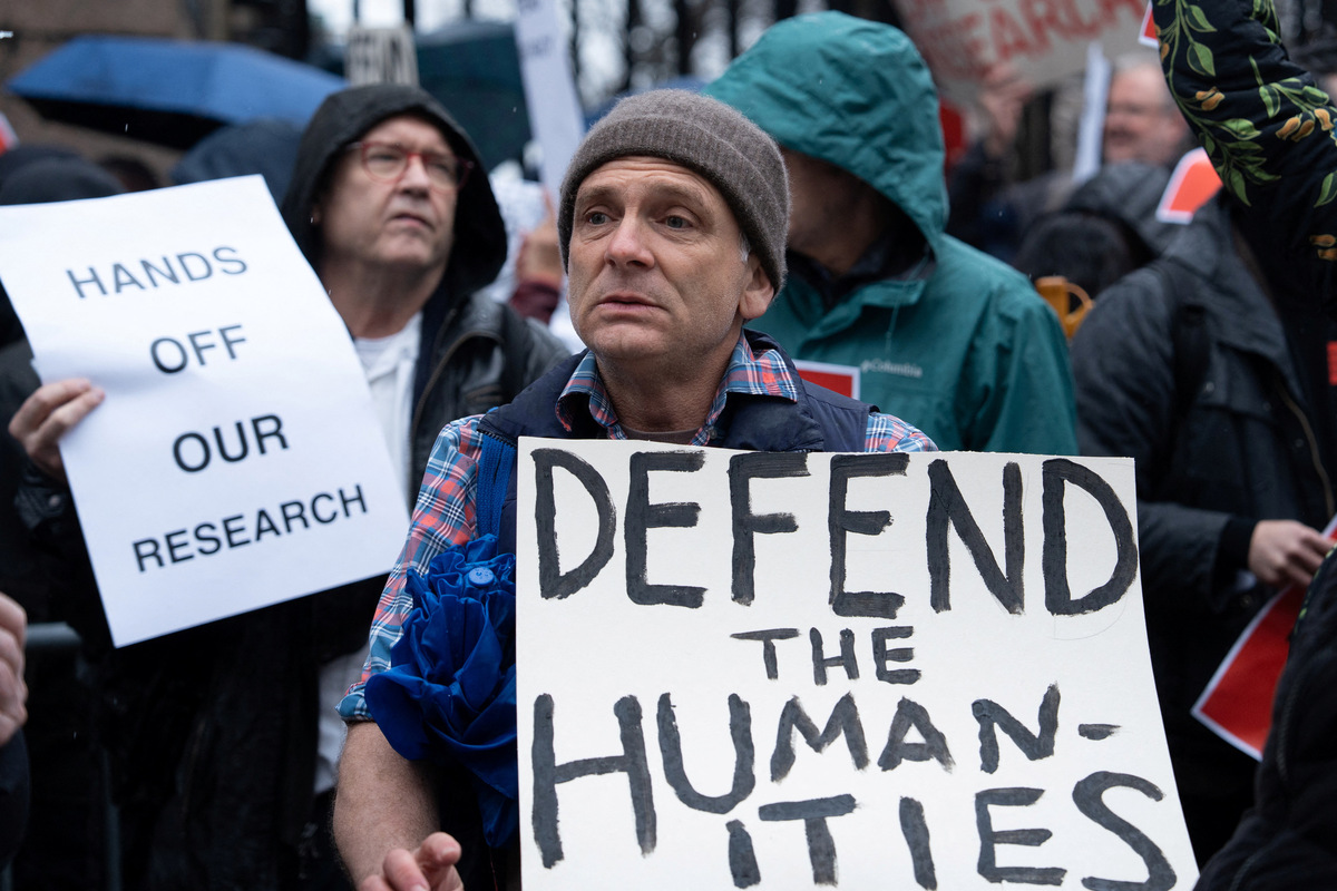 Trump's political interference condemned in new letter from over 100 ...