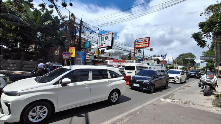 Dishub KBB catat 89 ribu kendaraan pribadi padati Padalarang–Lembang ...