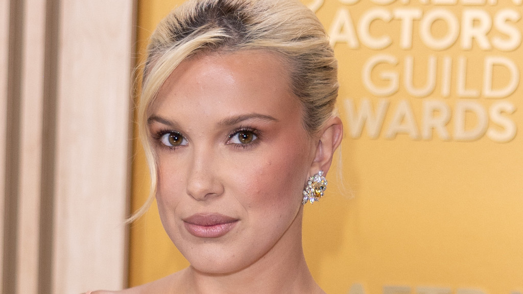 Millie Bobby Brown wants to record a Christmas song