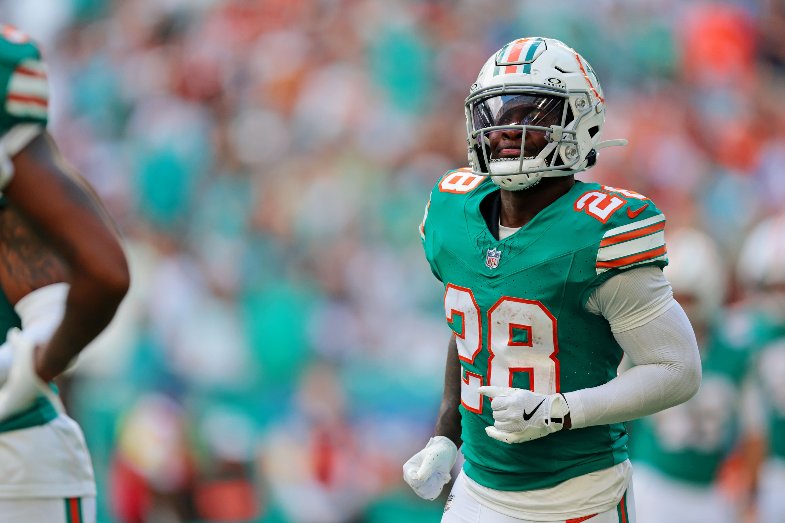 Dolphins RB De’Vone Achane seeking offseason extension