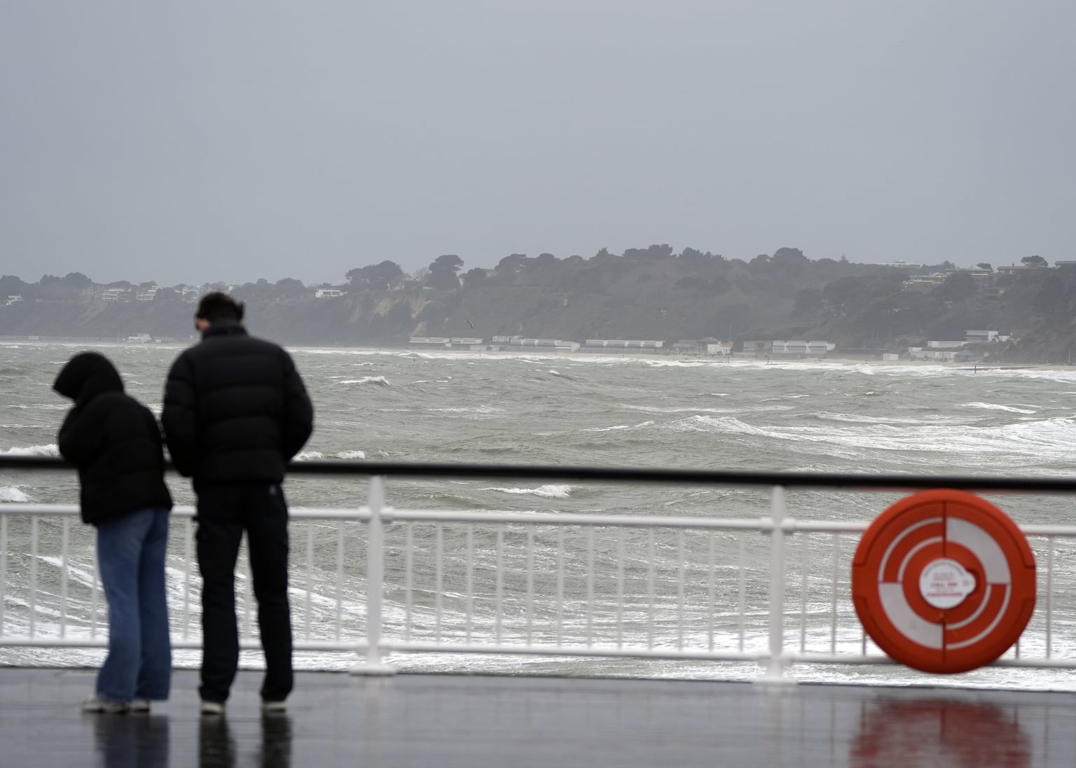 Cold temperatures set to continue with health alert in force