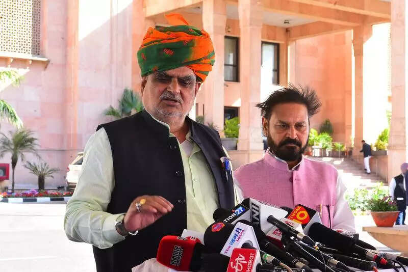 Govt moves to reintroduce edu norms in local polls