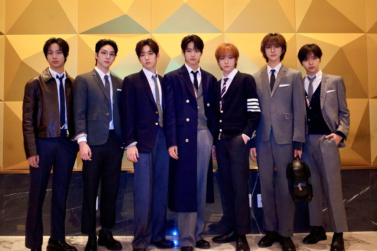 데뷔 100일 맞아? 아이딧, '가요대전'서 'PUSH BACK'으로 무대 찢었다