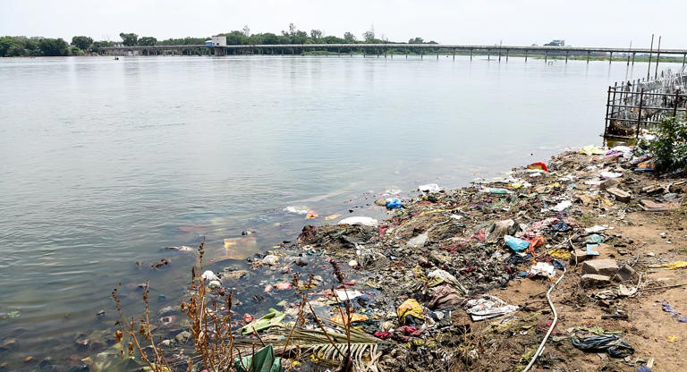 Residents urge Tiruchy corporation to expedite Cauvery riverfront ...