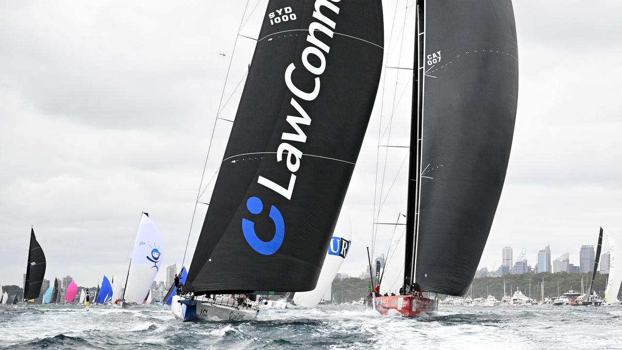 LawConnect leads Syd-Hob fleet, first boat out of race