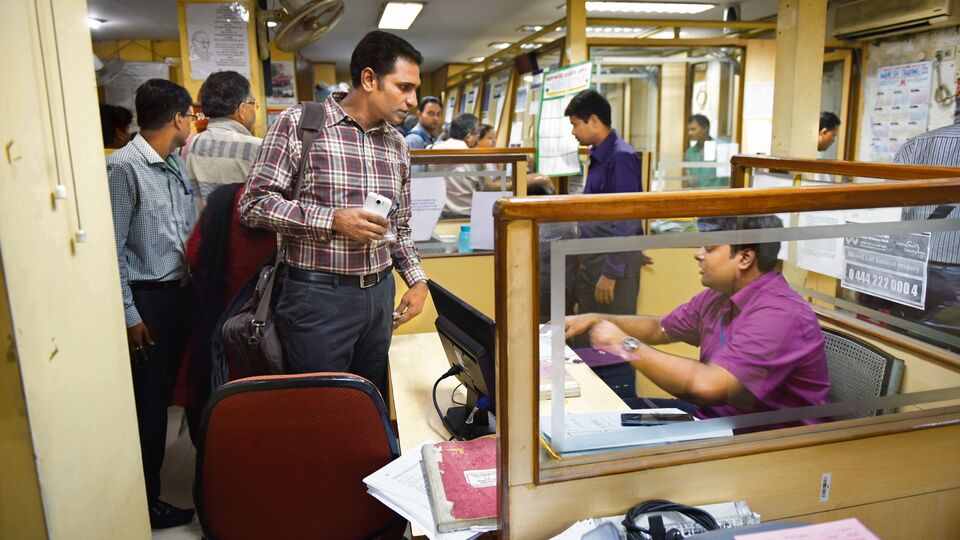 Bank holiday today: Are banks open or closed on 26th December due to ...