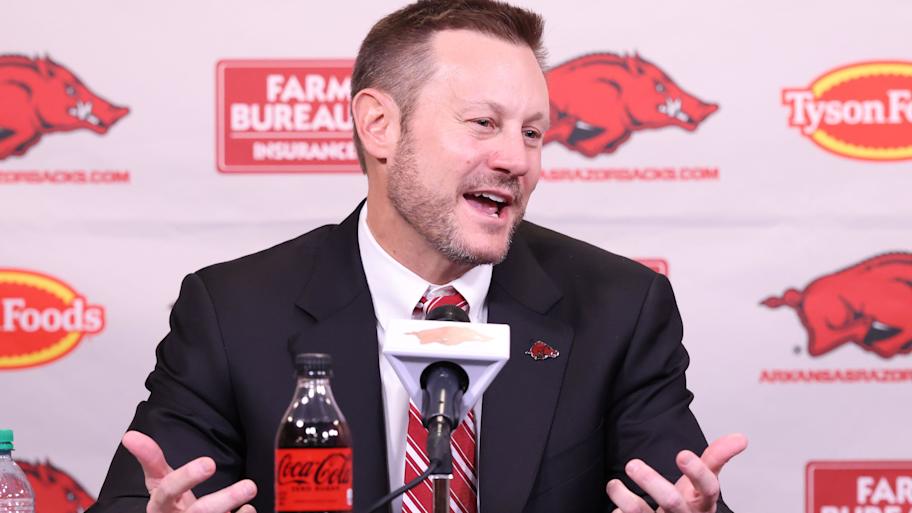 Silverfield’s mid-tier ranking sets Arkansas’ coaching bar calmly low