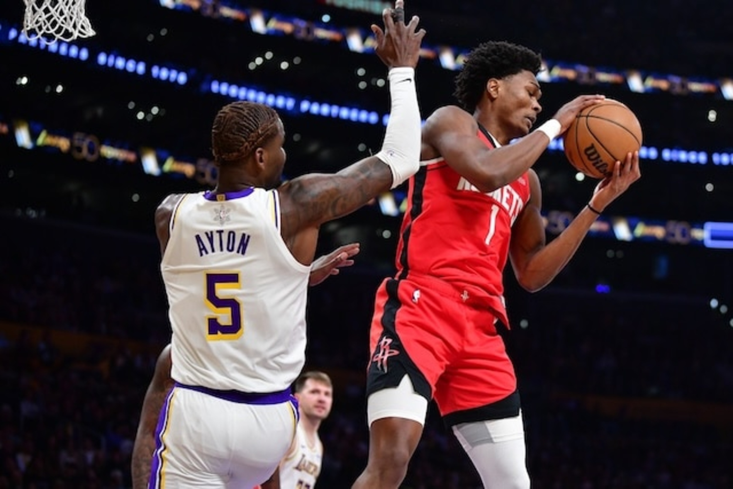 Lakers crushed by Rockets at home on Christmas Day