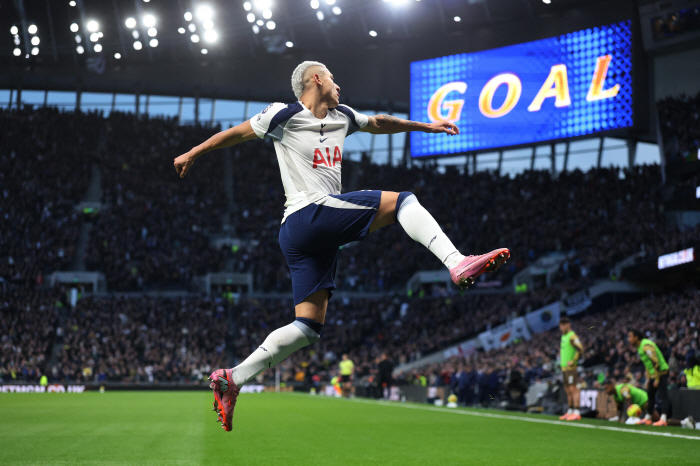 Sonny, do you want to play with me? → We can't leave Tottenham yet. We ...