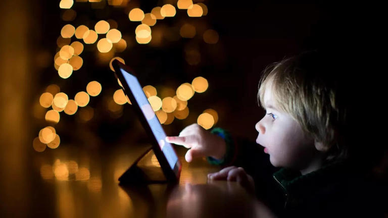 Kids and screens: What 2025 taught us about digital addiction