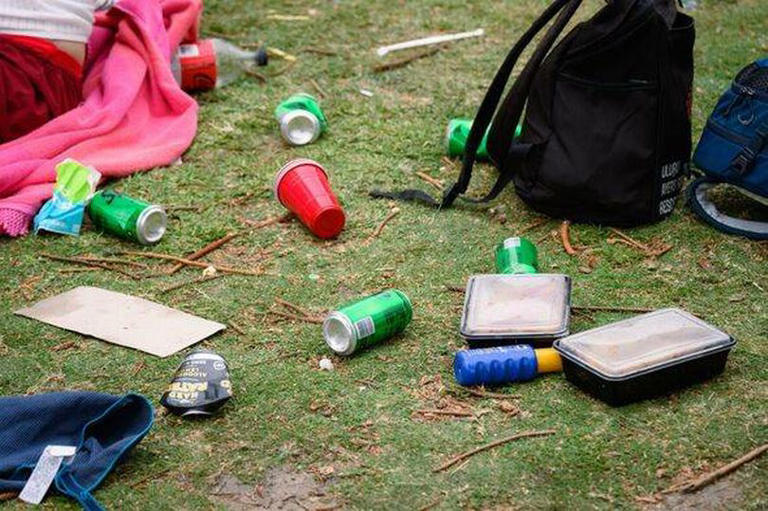 Sydney beach buried under 20 tonnes of rubbish after boozy backpacker ...
