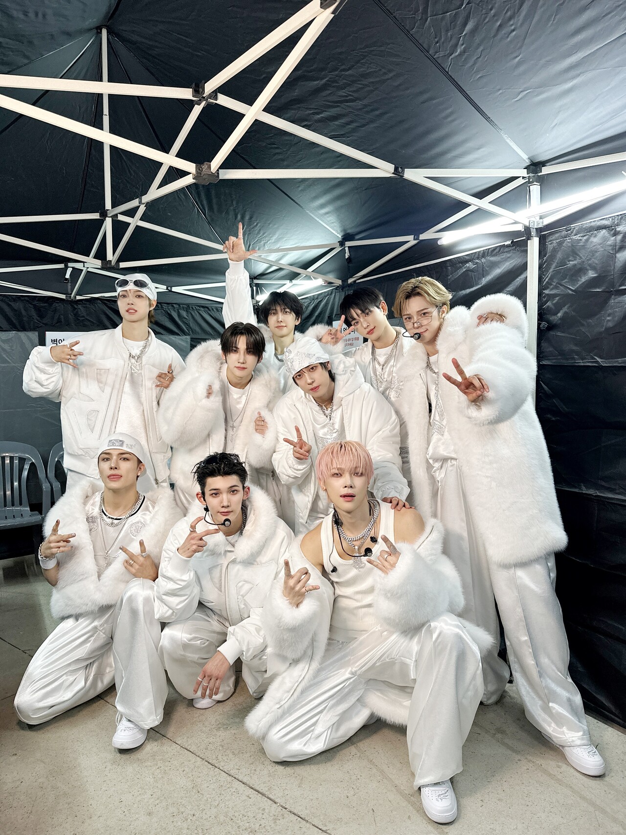 &TEAM이 말아주는 Y2K 감성…'Mismatch'로 루네 입덕 주의