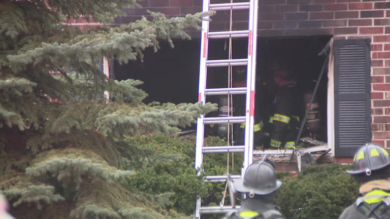 Milwaukee apartment building fire near 60th and Cold Spring