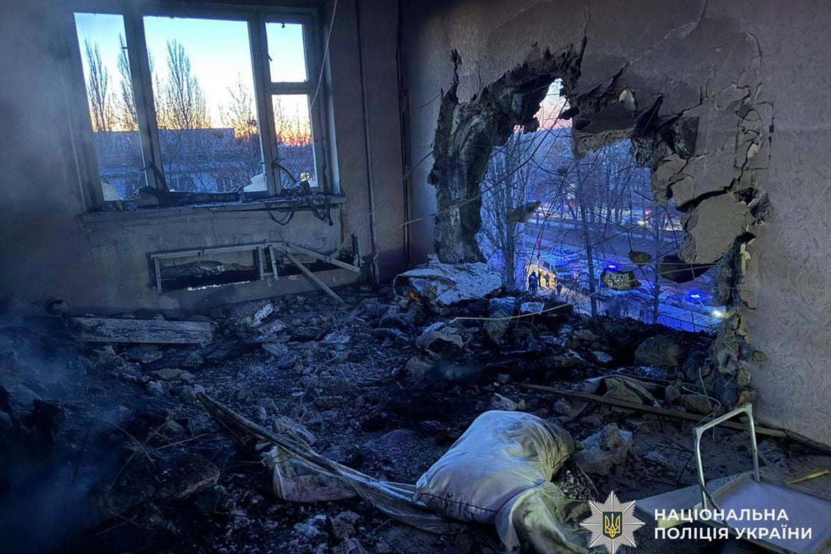 Ukraine war latest: Kyiv strikes major Russian oil refinery