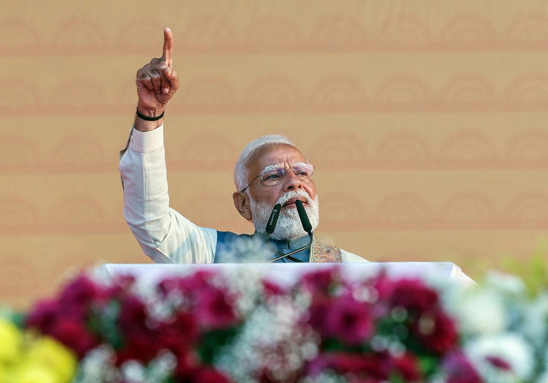 'No one family drove growth': PM Modi targets Congress with dynastic ...