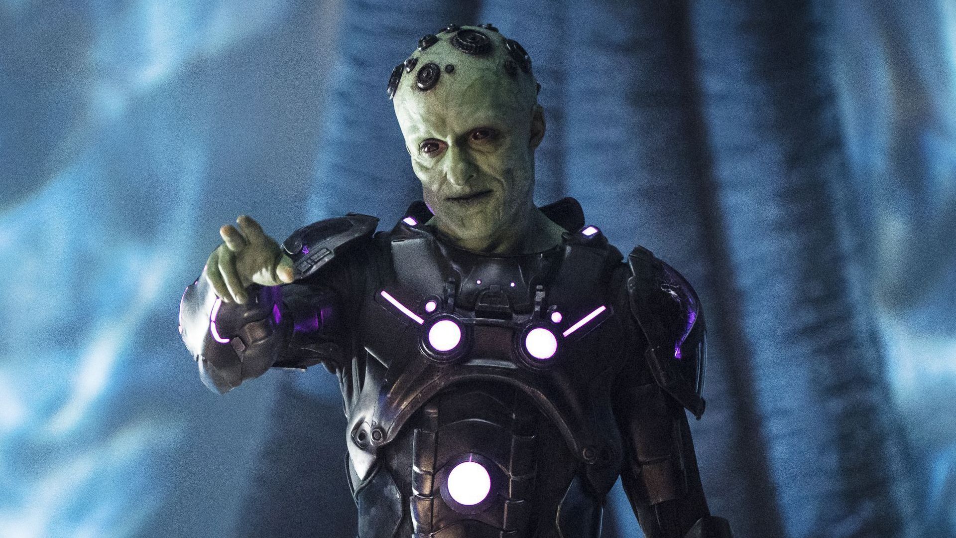 Best brainiac stories to read or watch before Man of Tomorrow