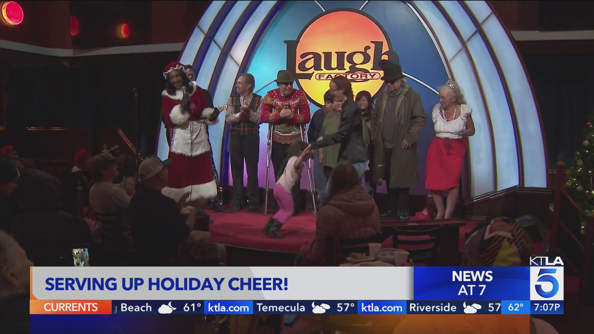 Hollywood's Laugh Factory serves up holiday cheer, meals
