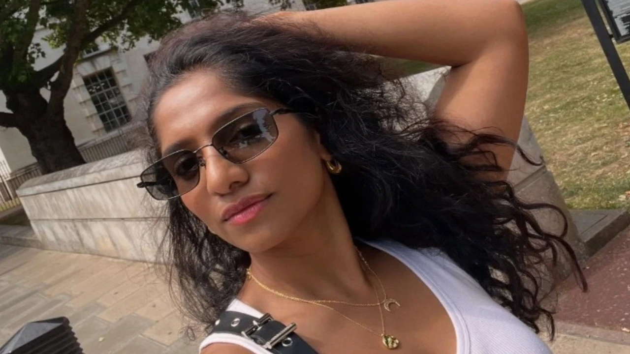 Johnny Lever's daughter Jamie Lever admits losing 'a small part of ...