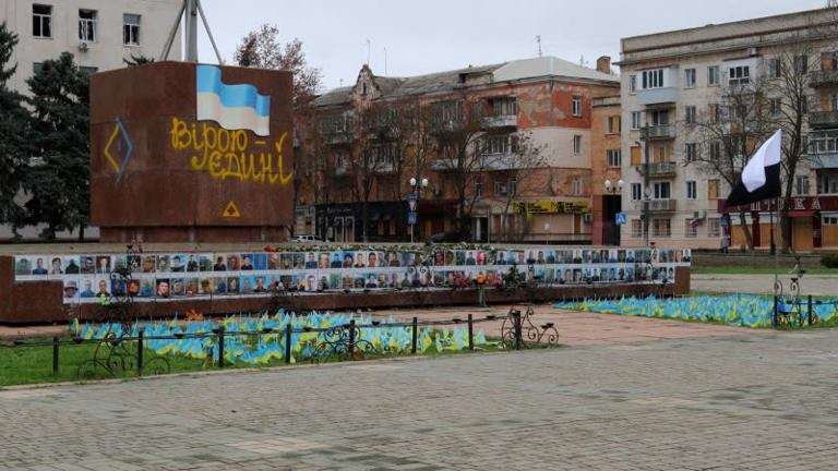 'It's a manhunt.' Frontline report from Kherson under Russian drone terror