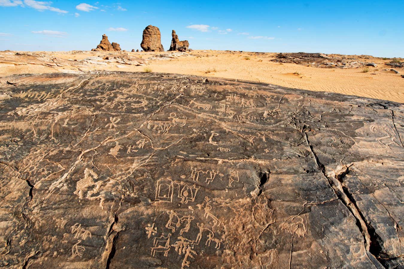 Ancient rock art revealed in all its glory in stunning photographs