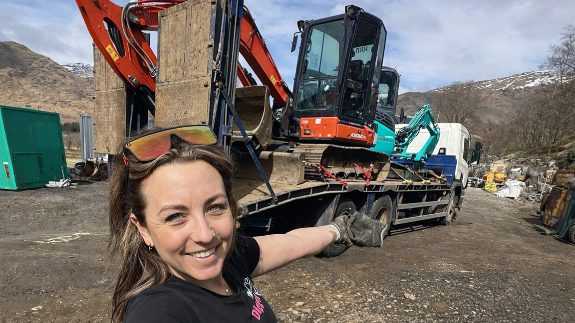 Testing the brand new Kobelco on real site work