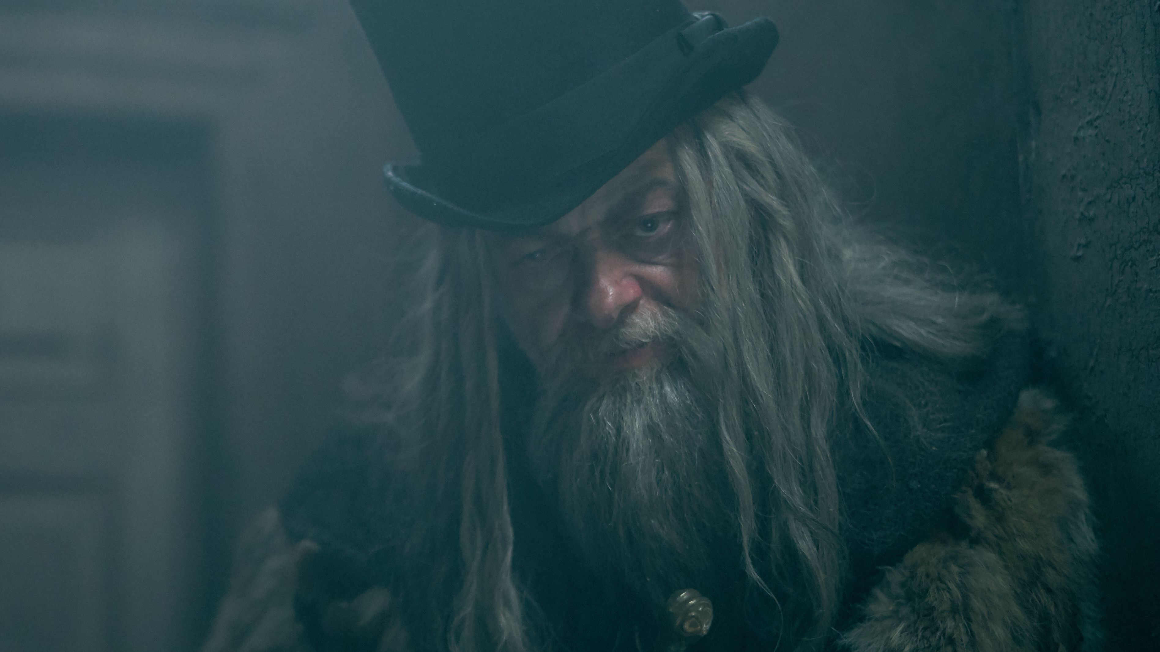 Guy Pearce's outstanding Scrooge performance in FX's A Christmas Carol