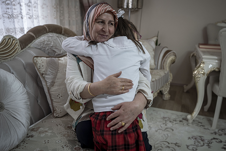 26 yıllık annelik hasreti Ada'yla son buldu, hayat ona babalık da yaptırdı