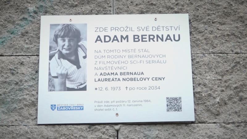 Brňané chtějí pojmenovat most po Adamu Bernauovi ze seriálu Návštěvníci ...