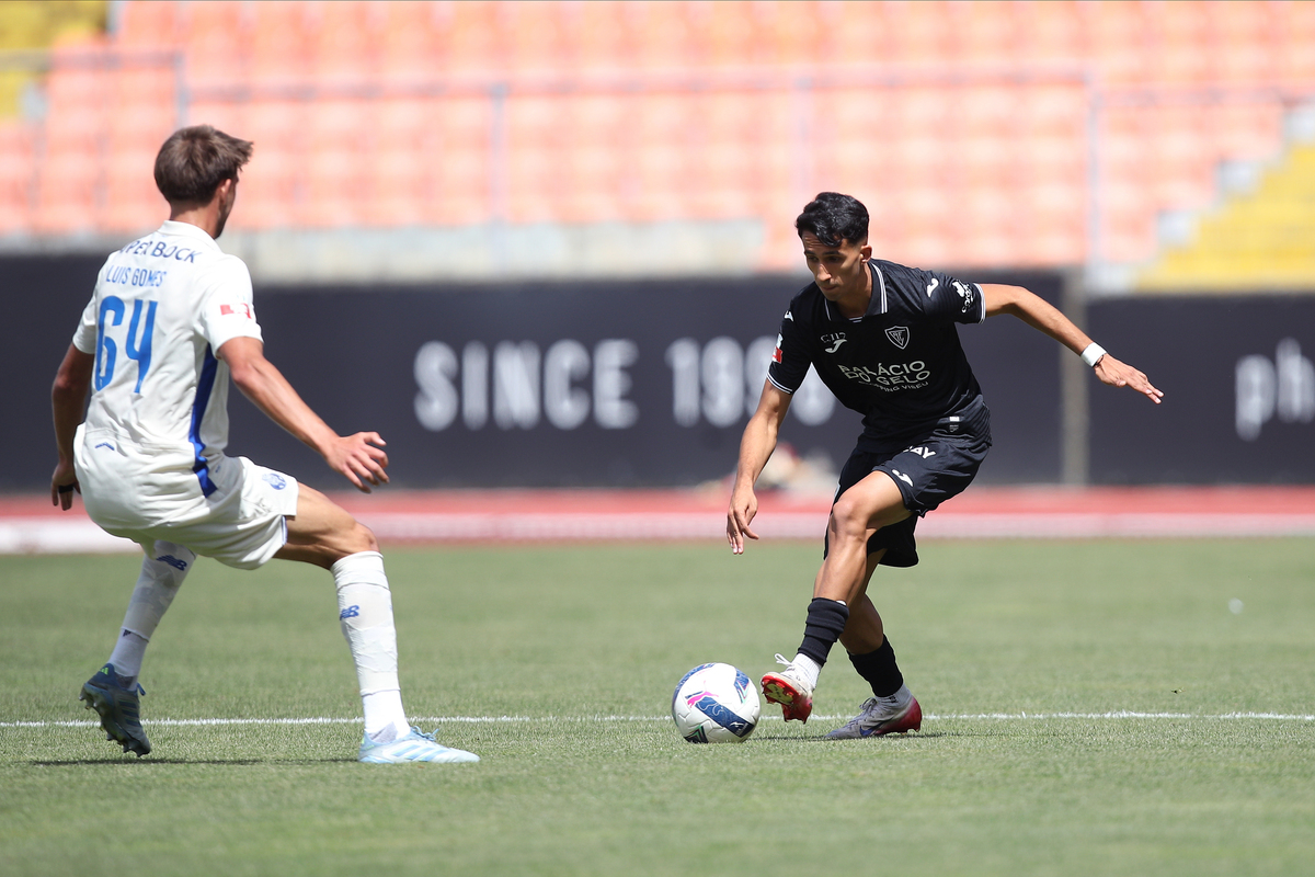 Académico de Viseu anuncia duas renovações na equipa principal