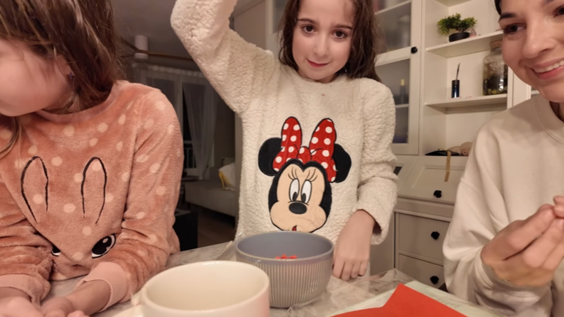 De Meiden Hebben Veel Lol Met Maken Van Hun Surprise