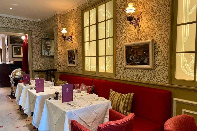 7 old-school British restaurants that feel frozen in time