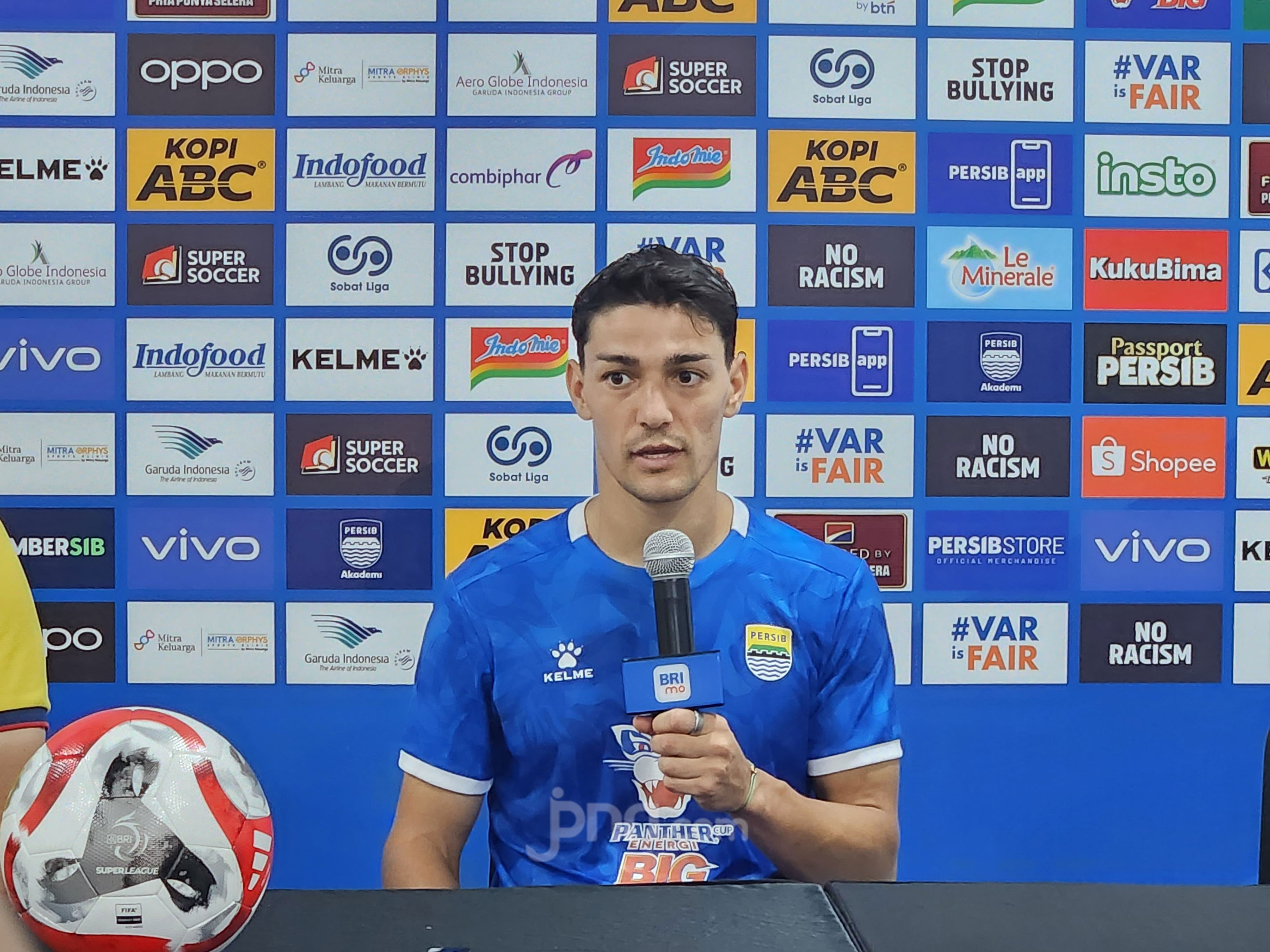 Diterpa isu kurang sedap, Federico Barba pilih fokus jelang laga Persib ...