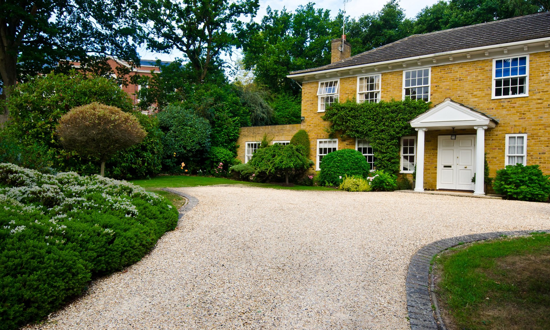 Thousands more could be dragged into paying Rachel Reeves' mansion tax ...