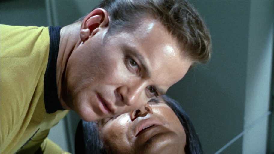 Next Gen episode is eerily similar to this Star Trek: TOS classic