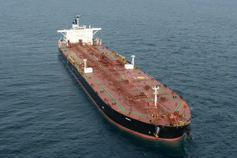 As novas táticas descaradas de Putin: frota fantasma da Rússia está a ...