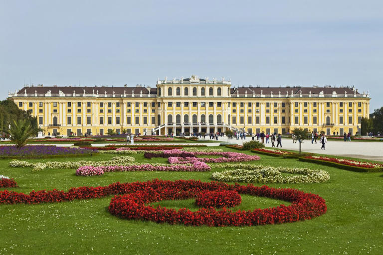 Tu rządzono Europą zza złoconych drzwi – dziś po dawnym najważniejszym ...