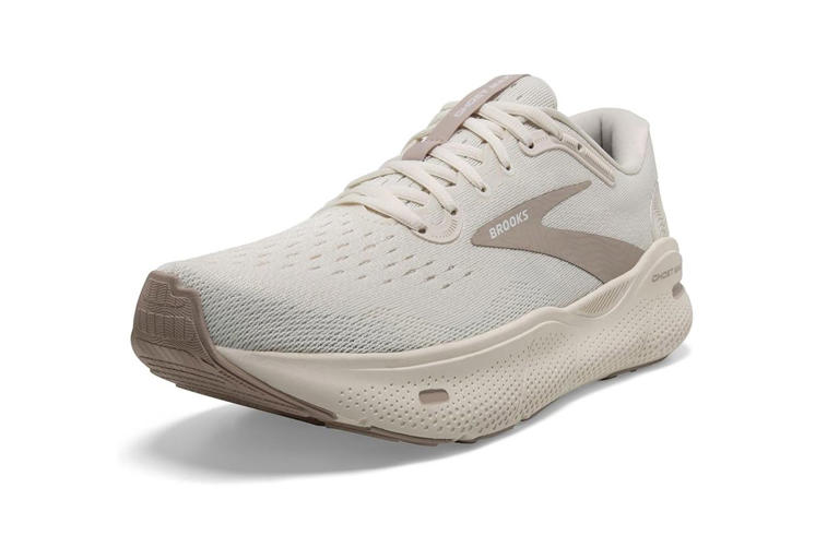 Amazon’s after-Christmas sale has comfy shoes from Ugg, Adidas, and ...