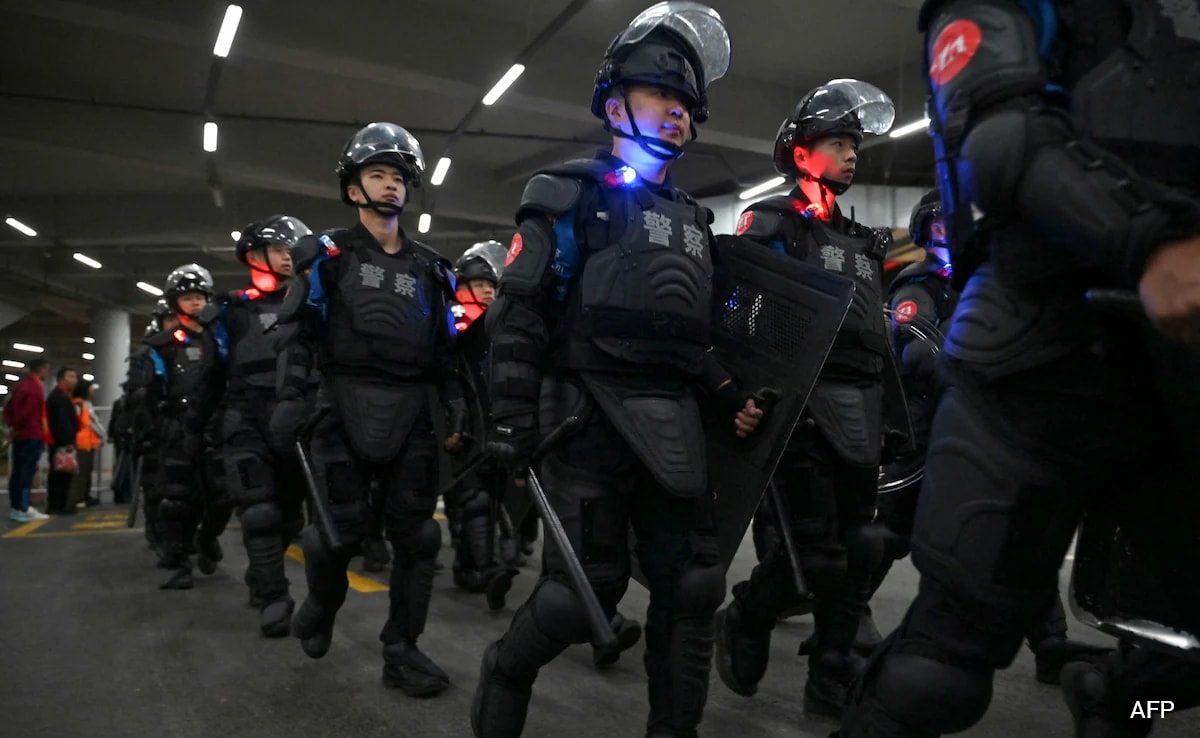 15 injured in stabbing, "unspecified liquid" attack in Japan's Mishima