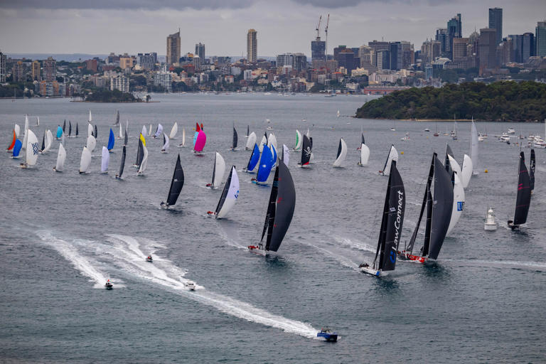 Sydney to Hobart favorite Master Lock Comanche leads yacht race into ...