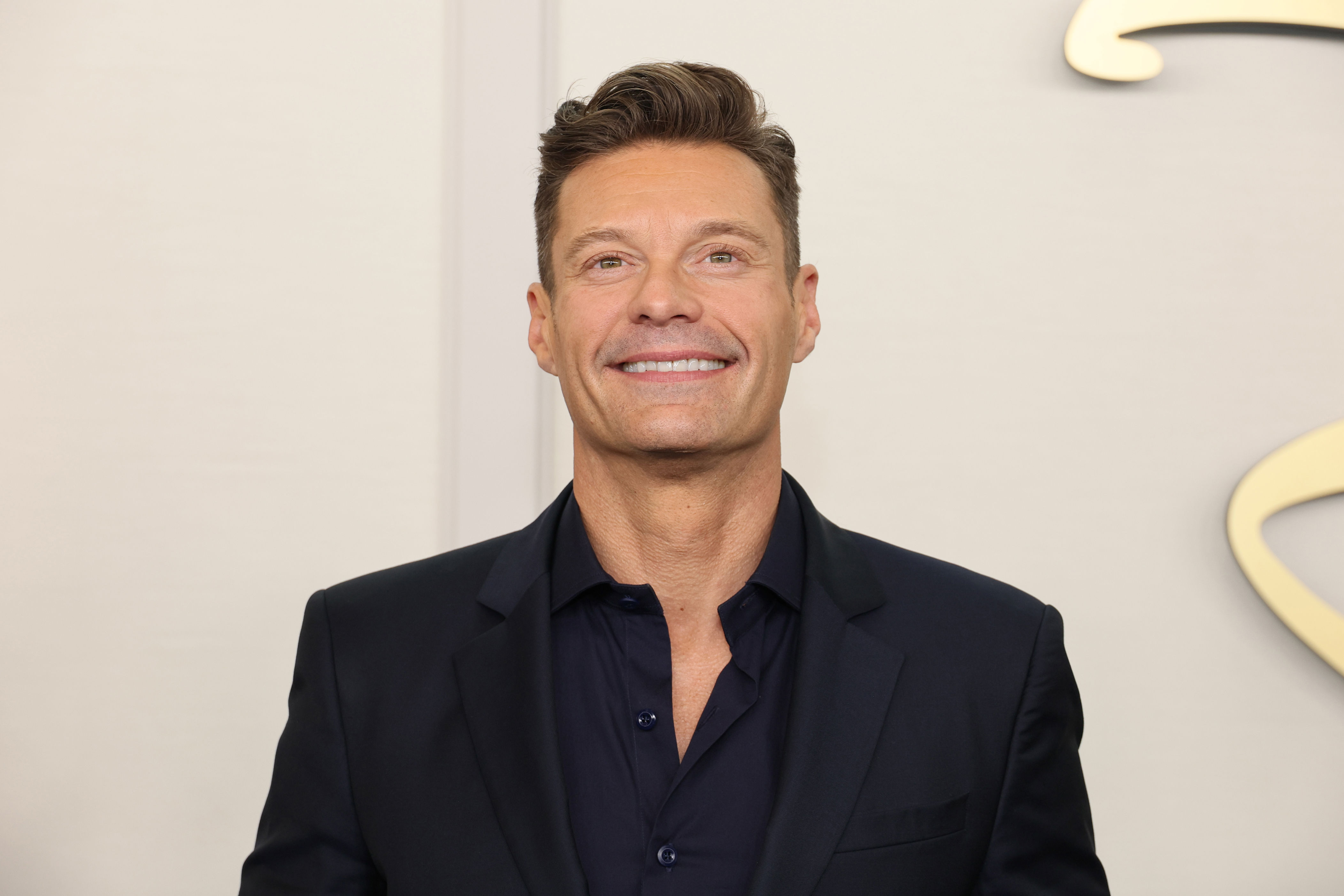 Ryan Seacrest marks first Christmas without his father with an ...