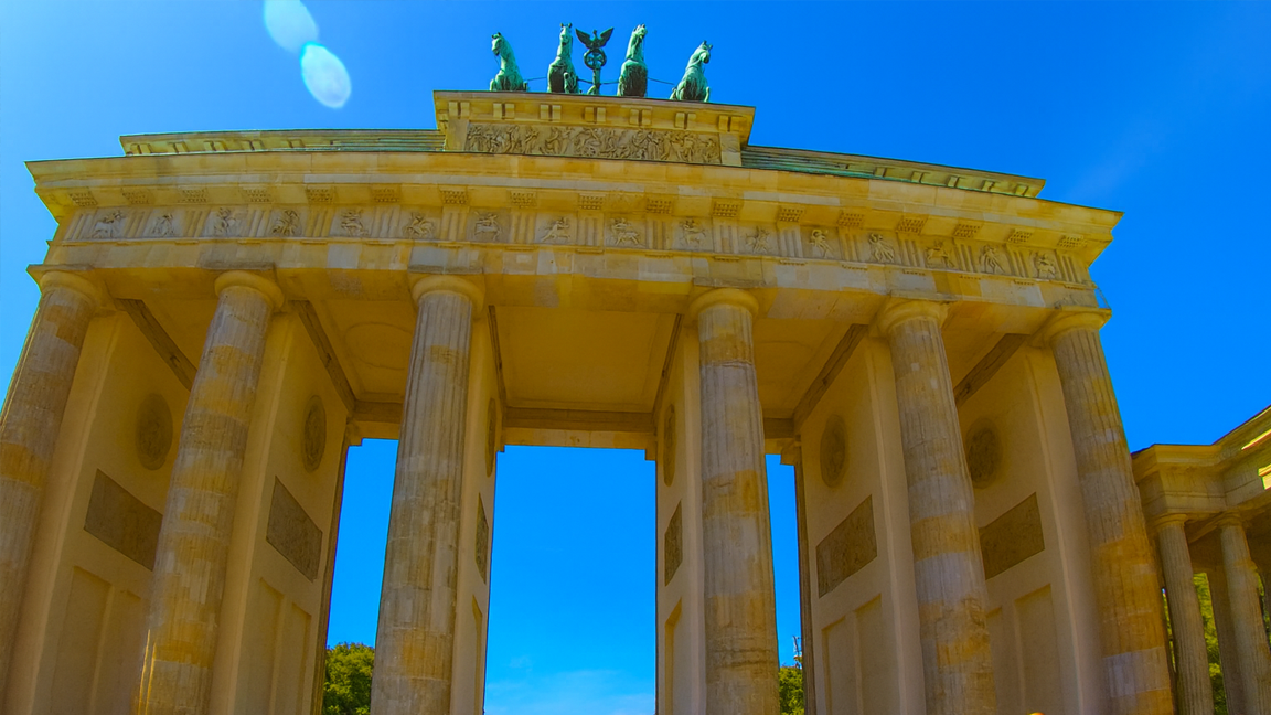 Pourquoi la porte de Brandebourg est-elle un symbole de Berlin