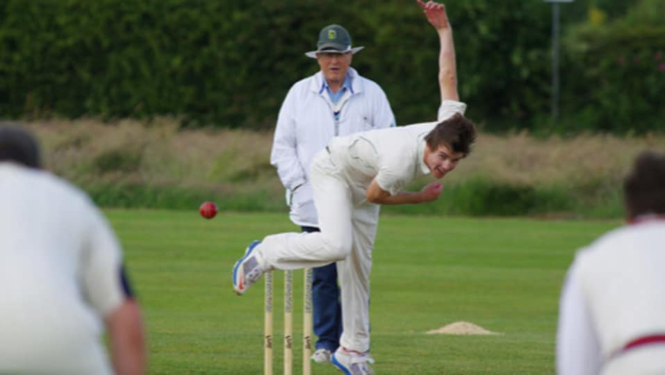 Record broken! At 93,442, MCG sees largest crowd for cricket match at ...