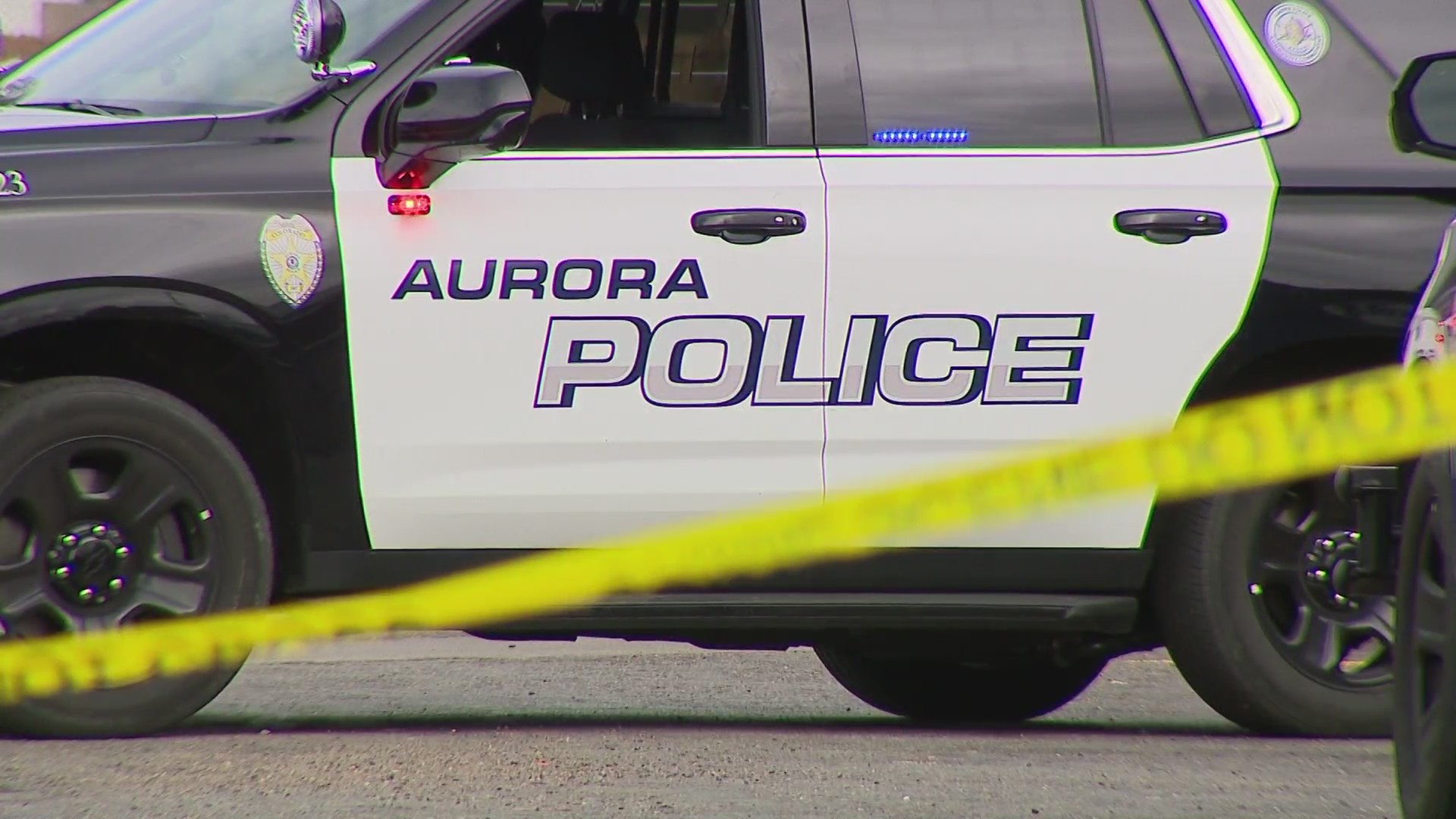 2 killed, 3 injured in shooting at apartment complex in Aurora