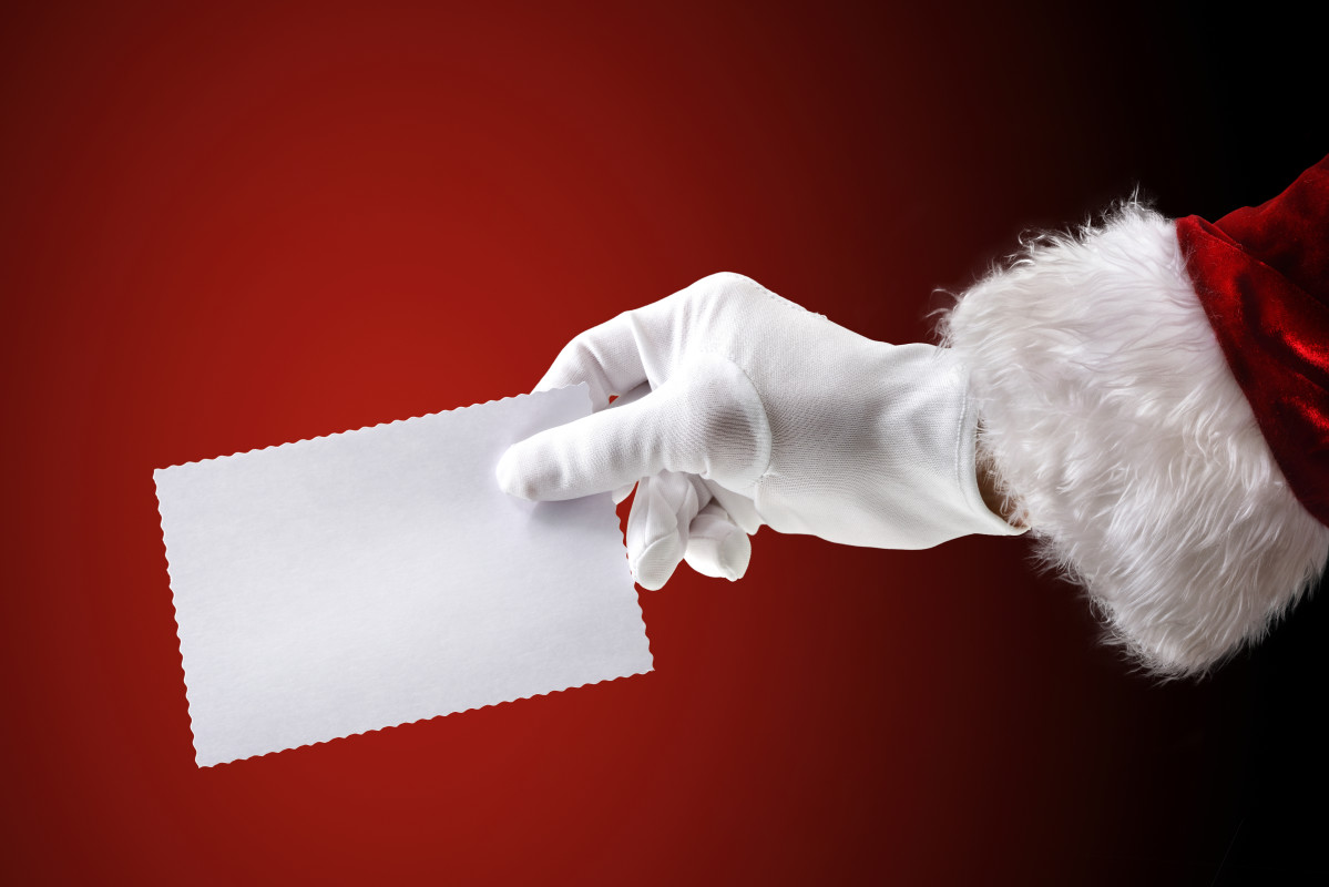 Real-life Santa Claus gives away $240 million