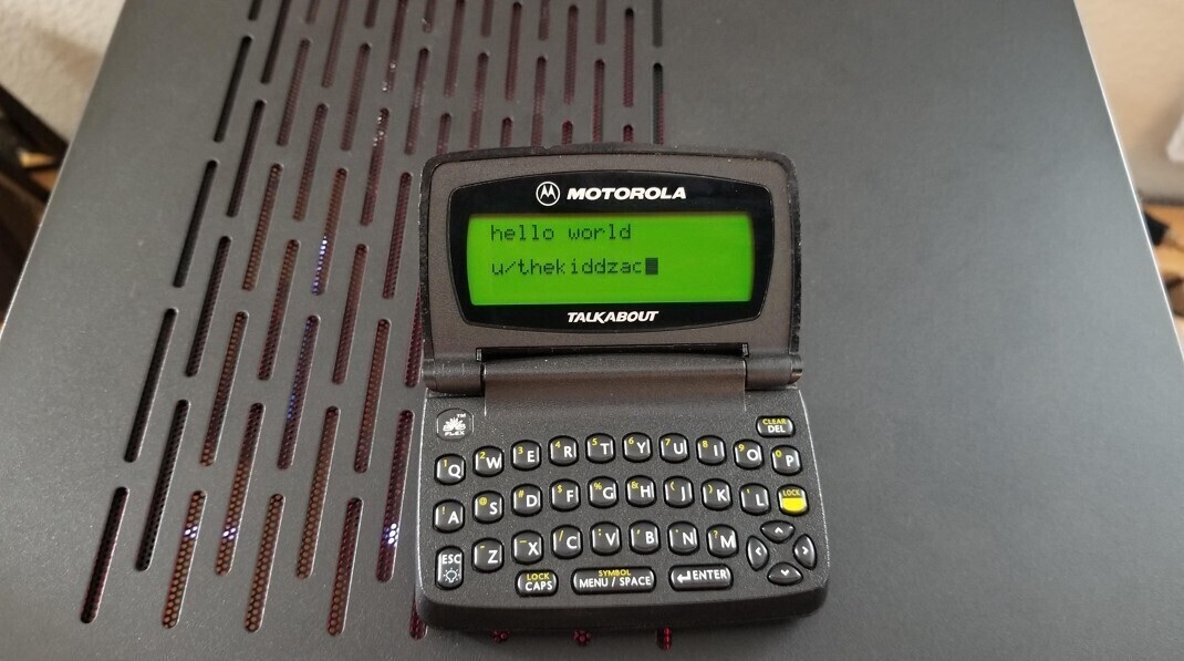 20 dated bits of '90s tech that once felt futuristic