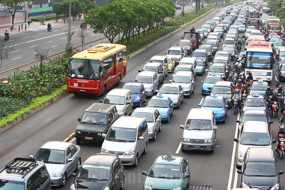 Rute TJ, KRL, MRT ke Taman Ismail Marzuki-Planetarium