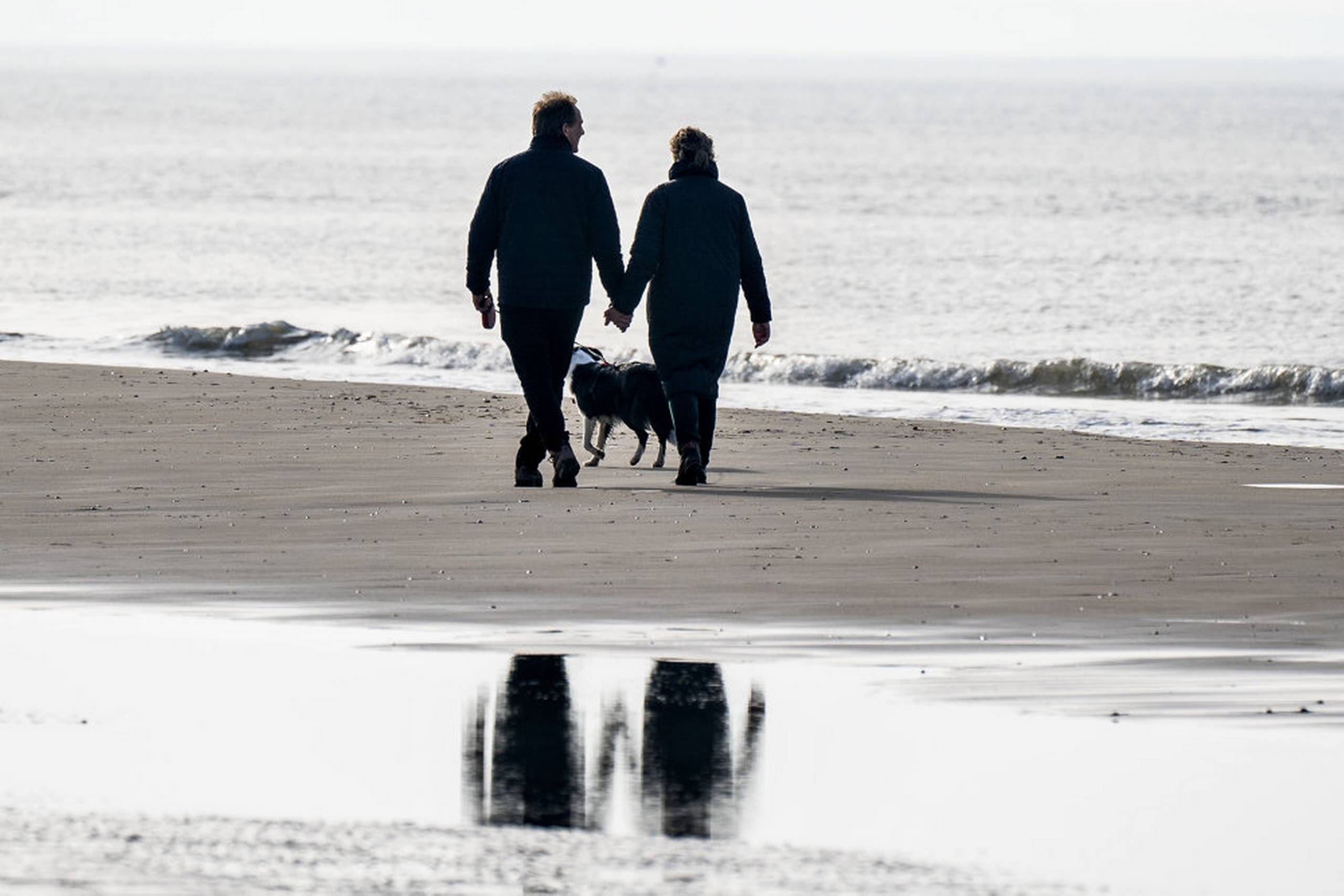 Advarer om glatte veje, men solrig weekend venter efter uforudsigelig 2 ...