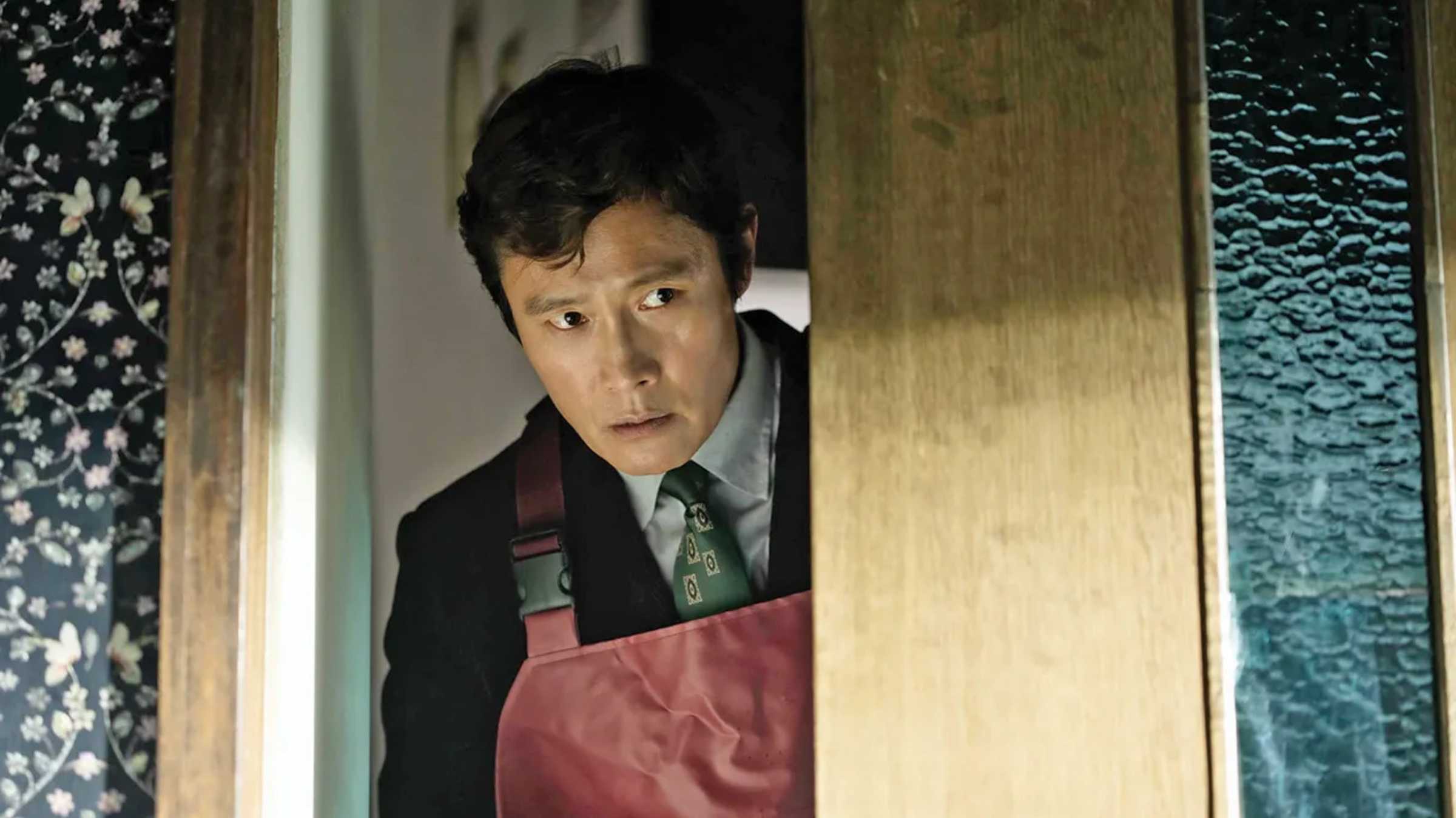 No other choice ending explained: What happens to Man-su (and what it ...