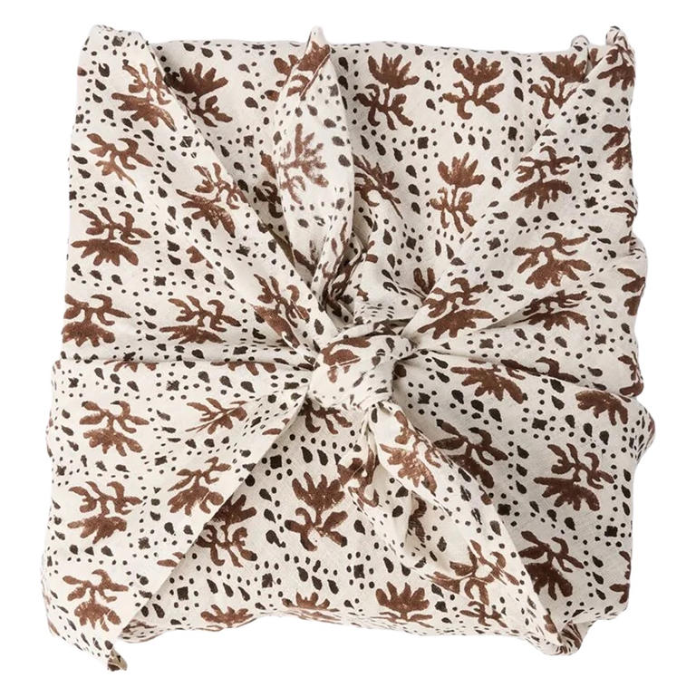 I scoured Shoppe Amber Interiors for the best little treasures under $100