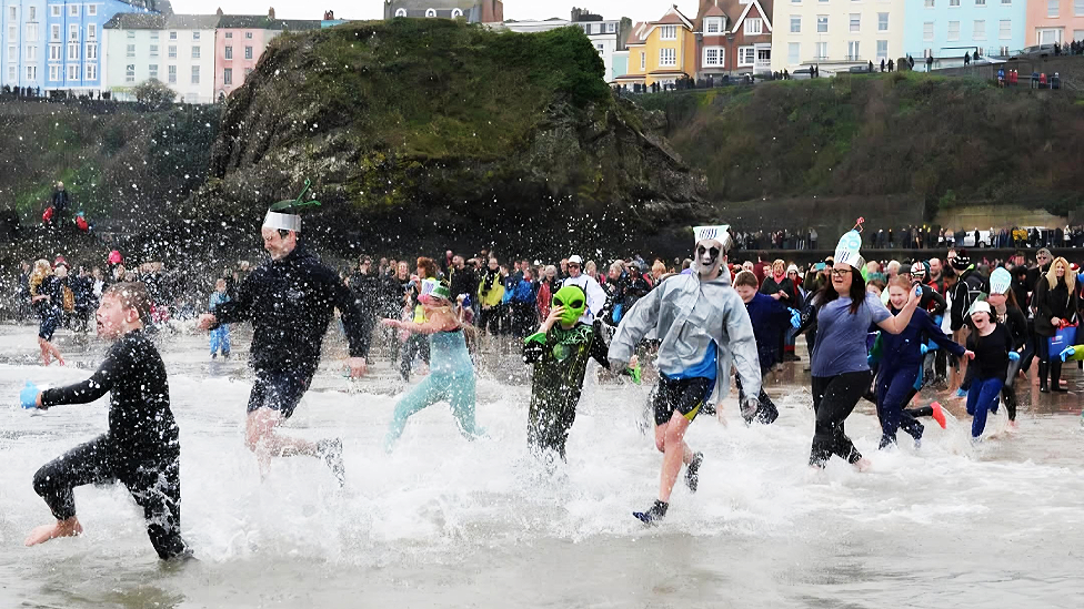 Planning a festive swim? Warning not to rely on AI for advice on tides